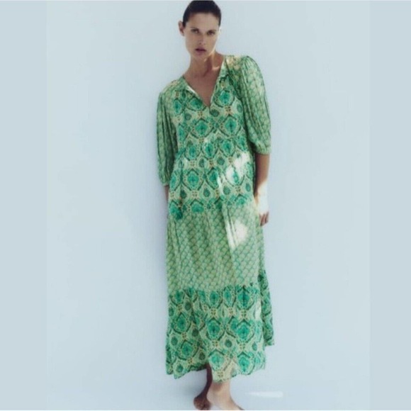 Zara | Dresses | Zara The Elise Long Printed Maxi Dress Sz Medium Green ...